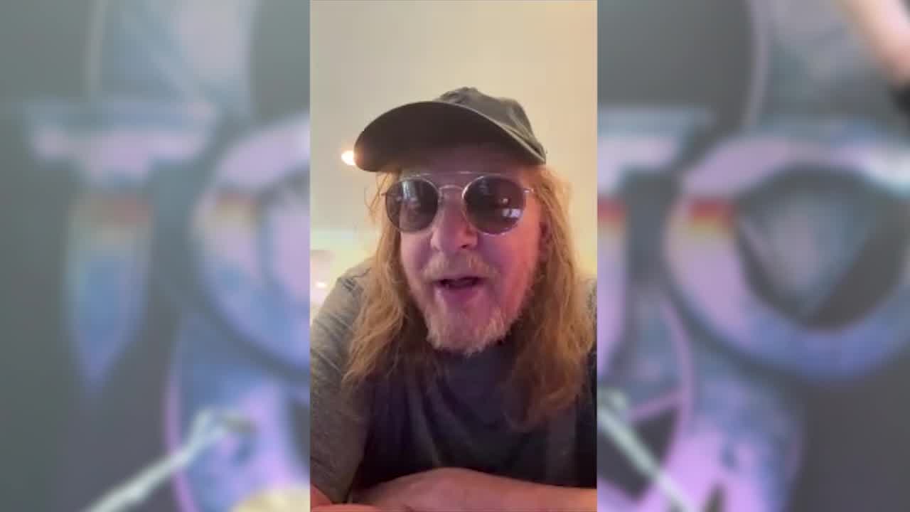 Toto frontman speaks on longevity of ‘Africa,’ bucket list shows ...