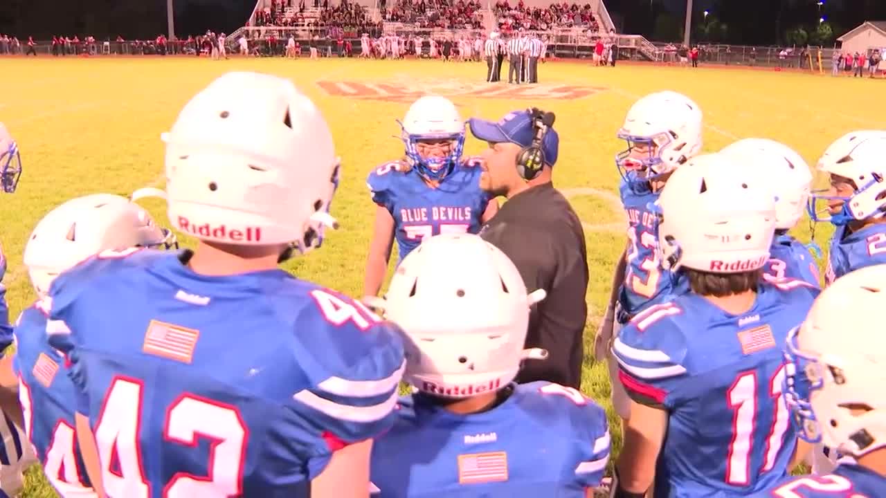 Columbiana Clippers vs. Western Reserve Blue Devils high school ...