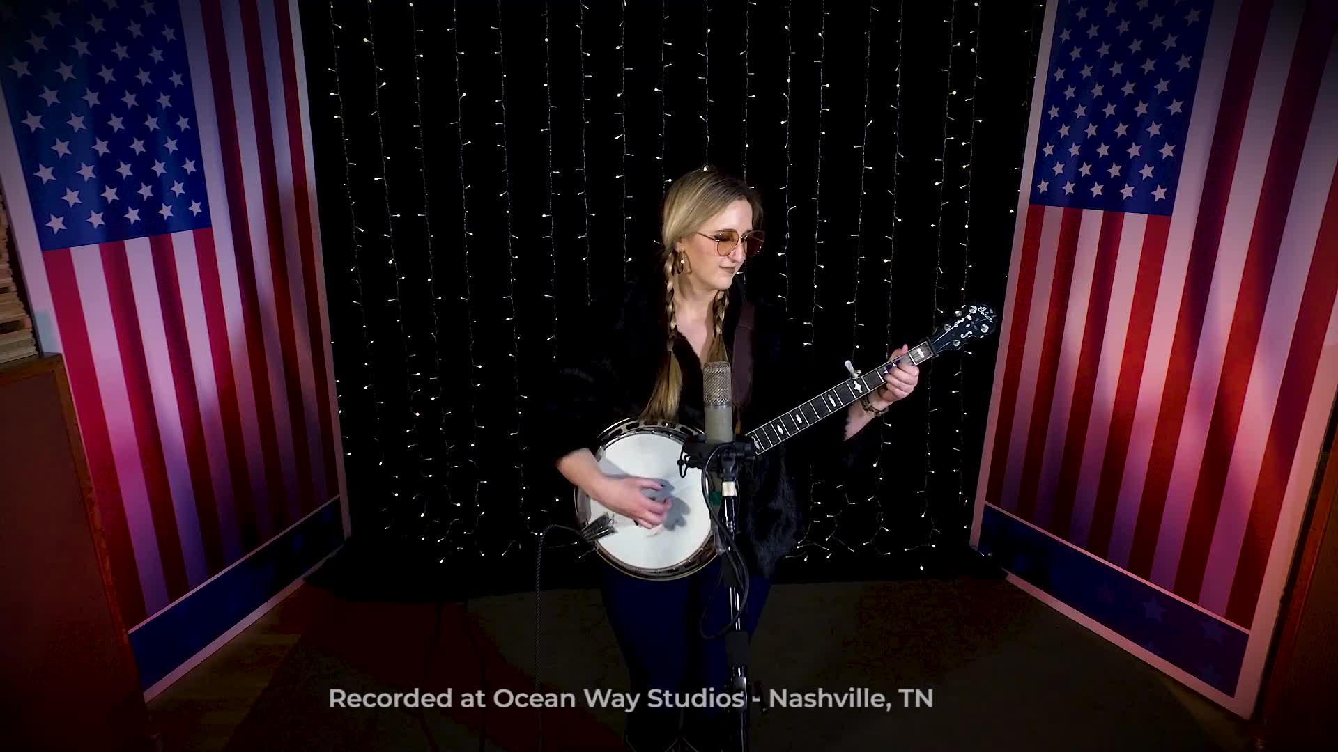 National Anthem: Lockwood Barr – WKRN News 2
