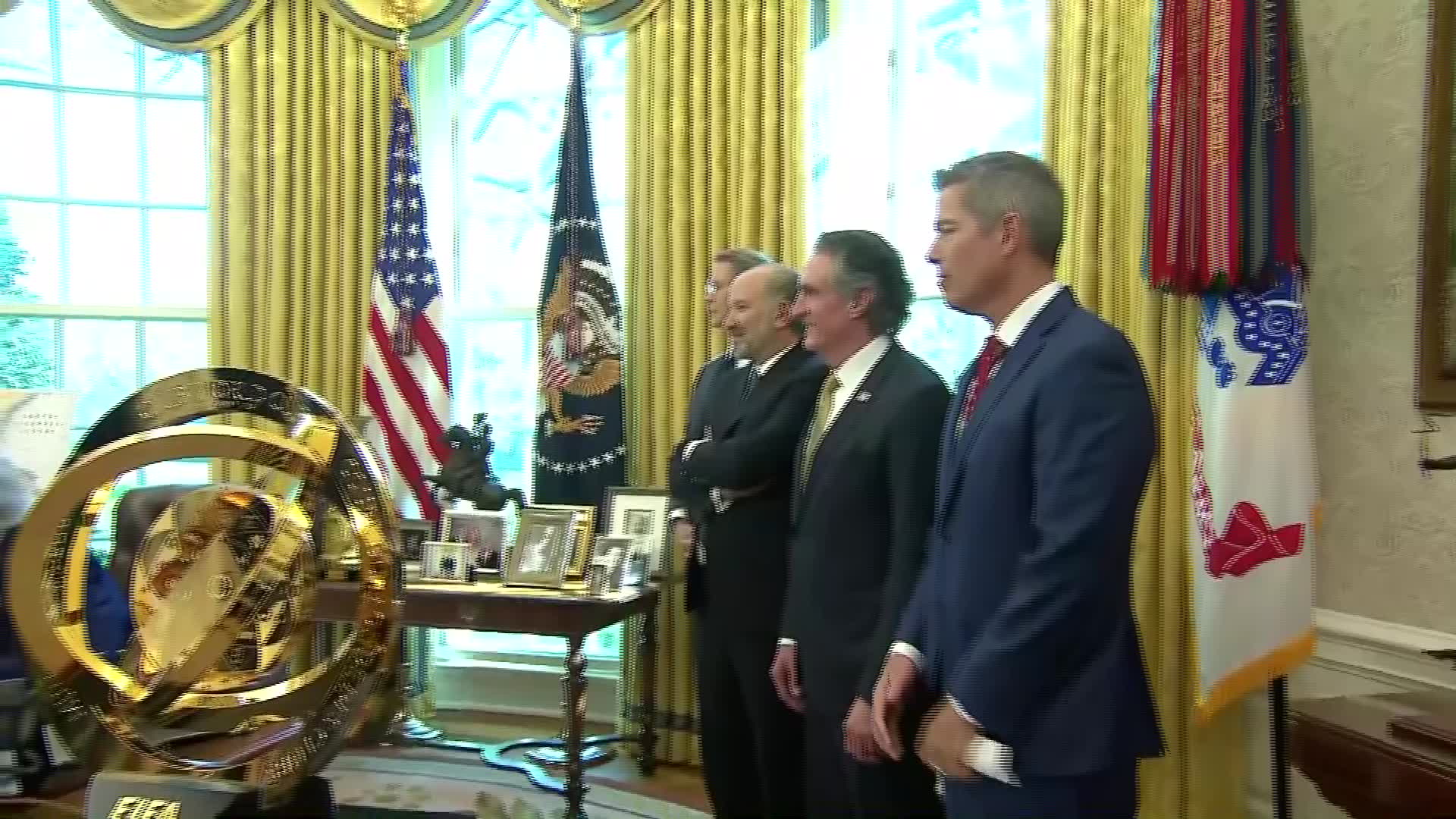 Gov. Whitmer meets with President Trump in Oval Office – WLNS 6 News
