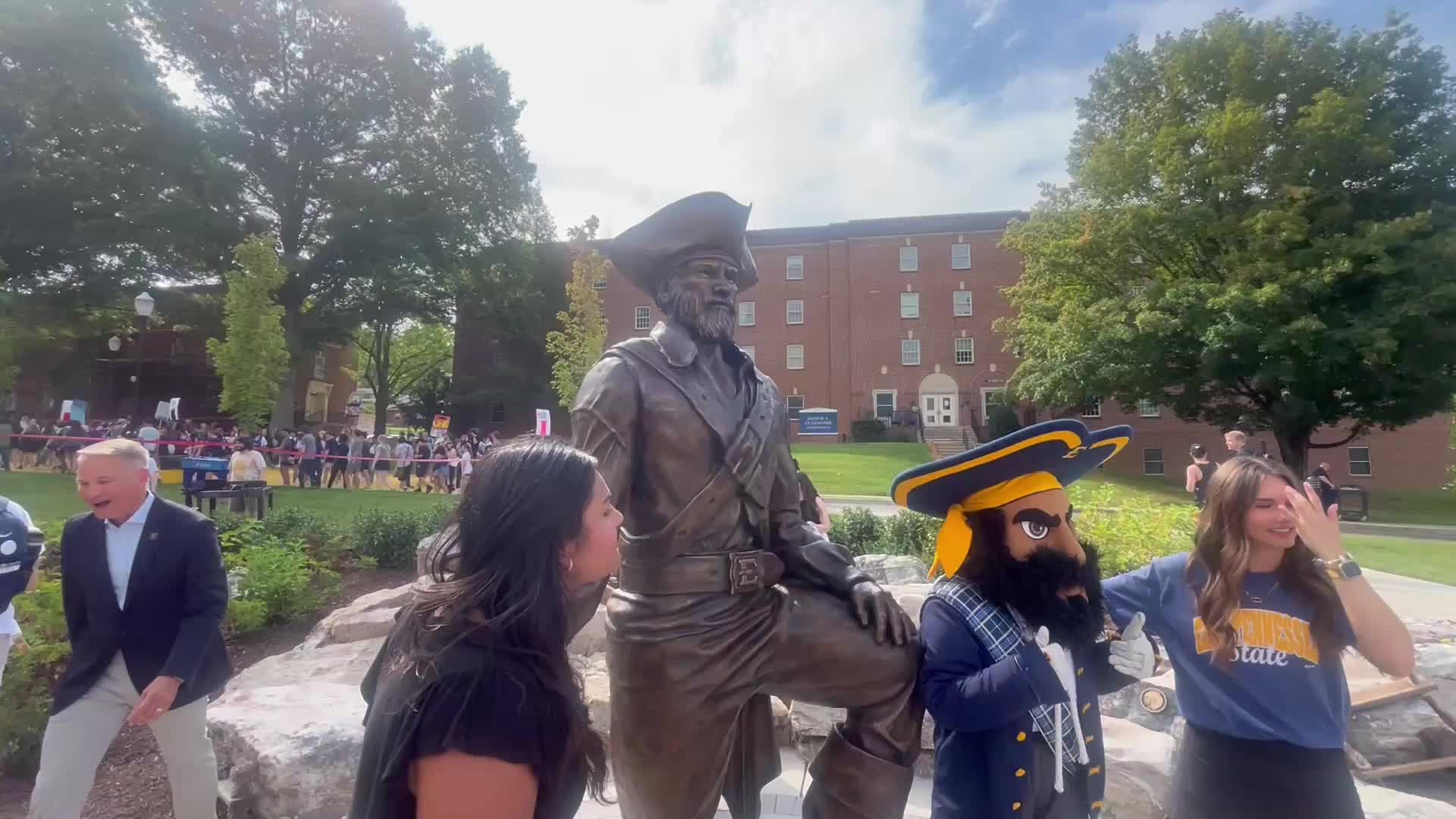 ETSU unveils bronze ‘Bucky’ statue in celebration of mascot’s birthday ...