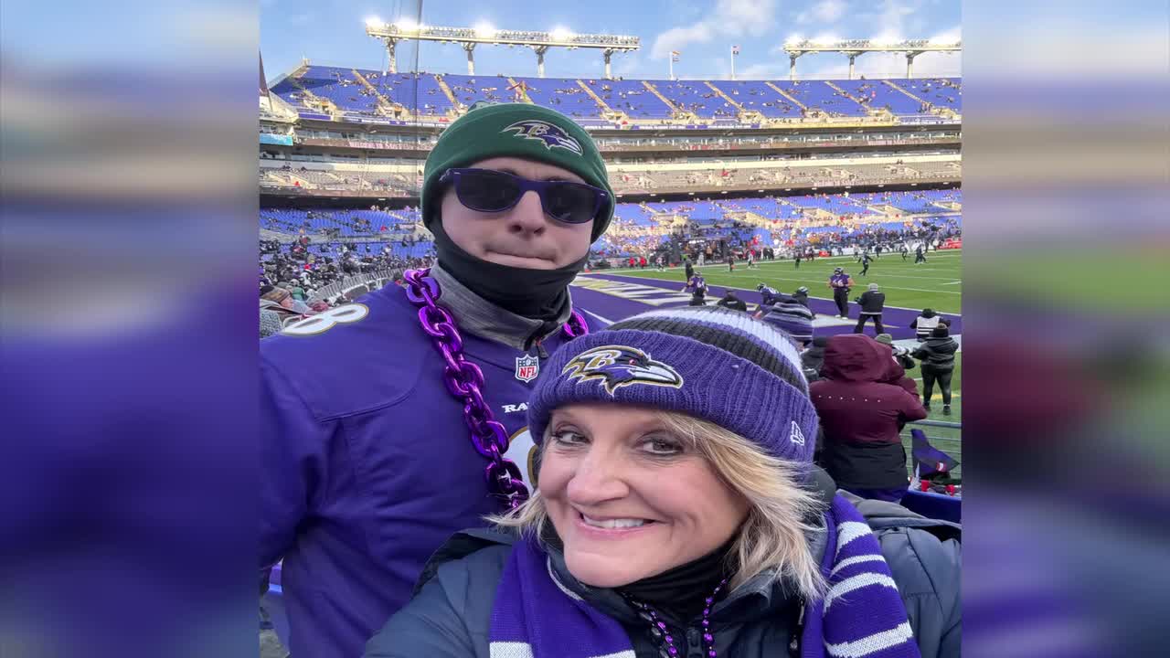 Surf City woman goes viral after sign at Baltimore Ravens game – WNCT