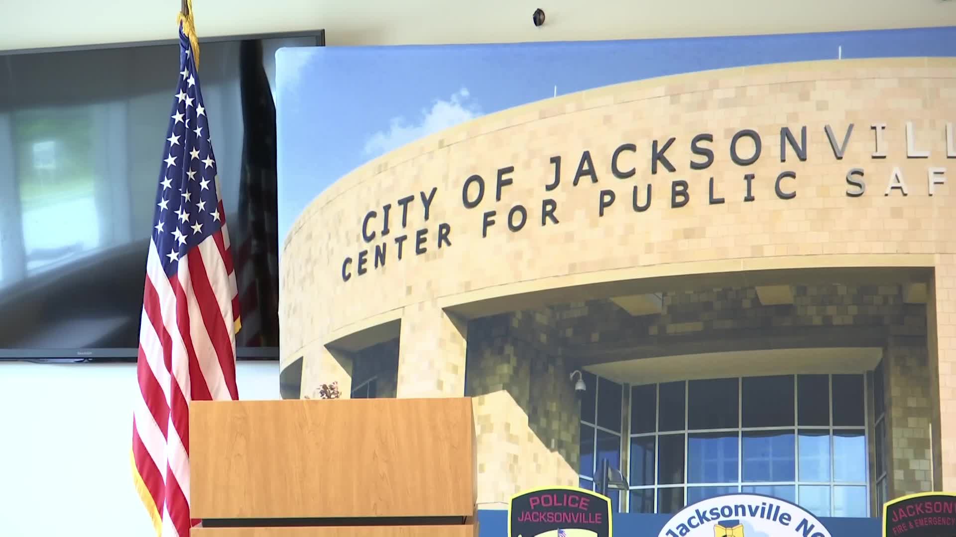 Raw video: Press conference after student dies in stabbing at Northside High School in ...