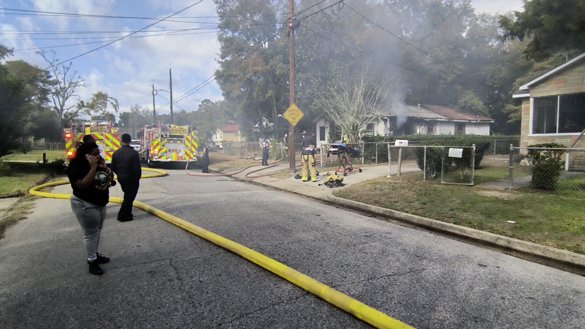 Mobile firefighters respond to house blaze – WKRG News 5