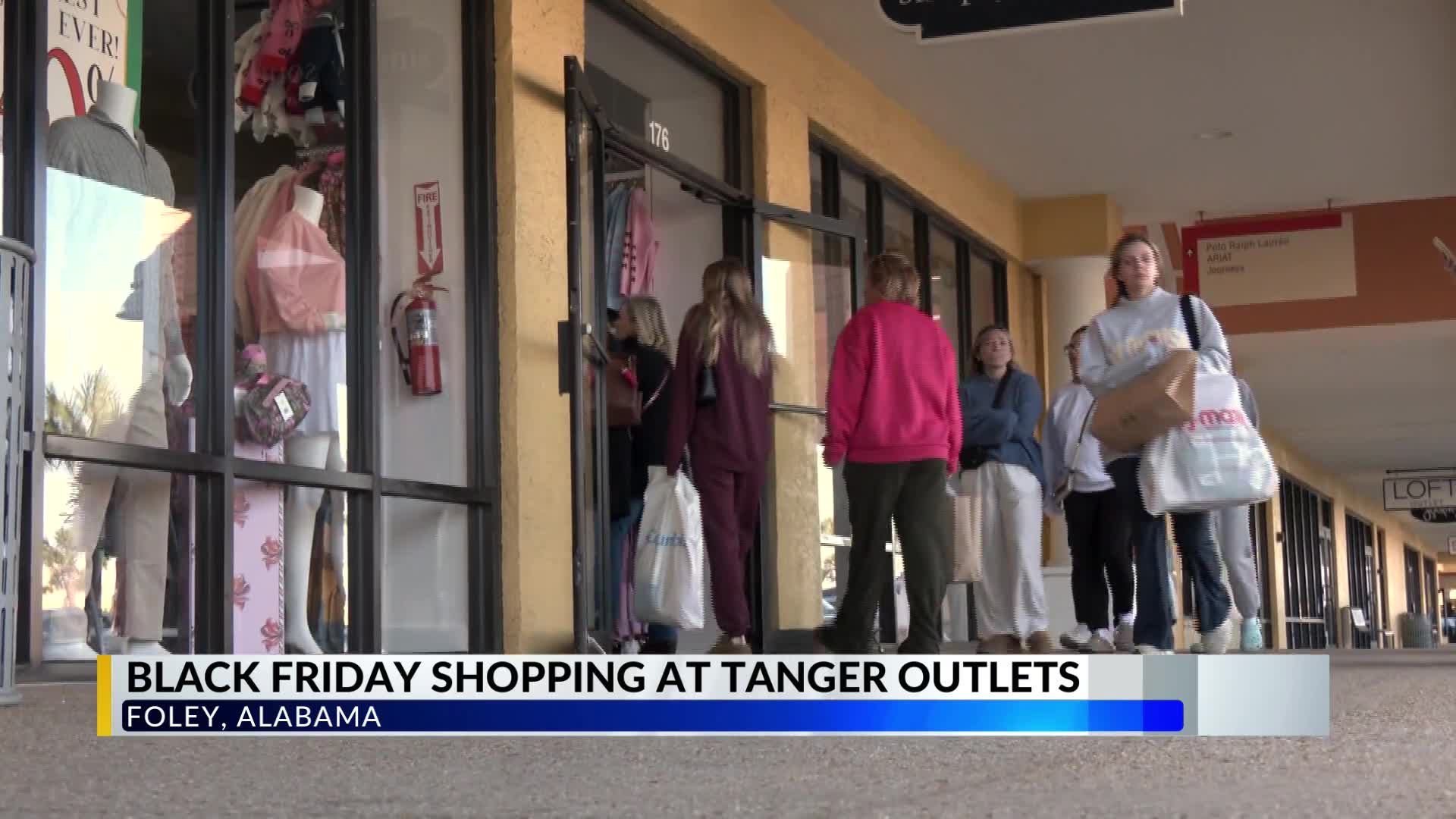 Thousands hit the stores in Foley for Black Friday – WKRG News 5