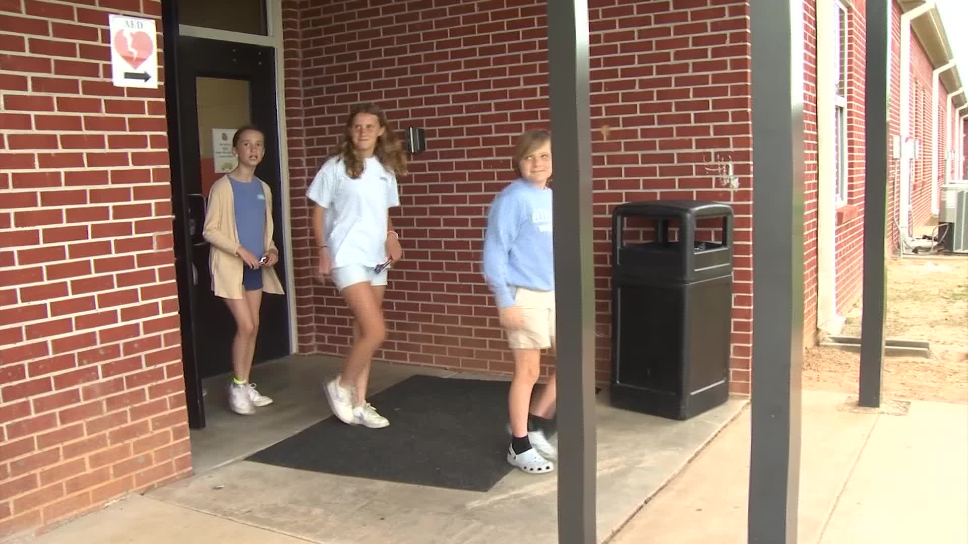 ‘Like Pac-Man eating the sun” Elberta 5th graders marvel at eclipse ...