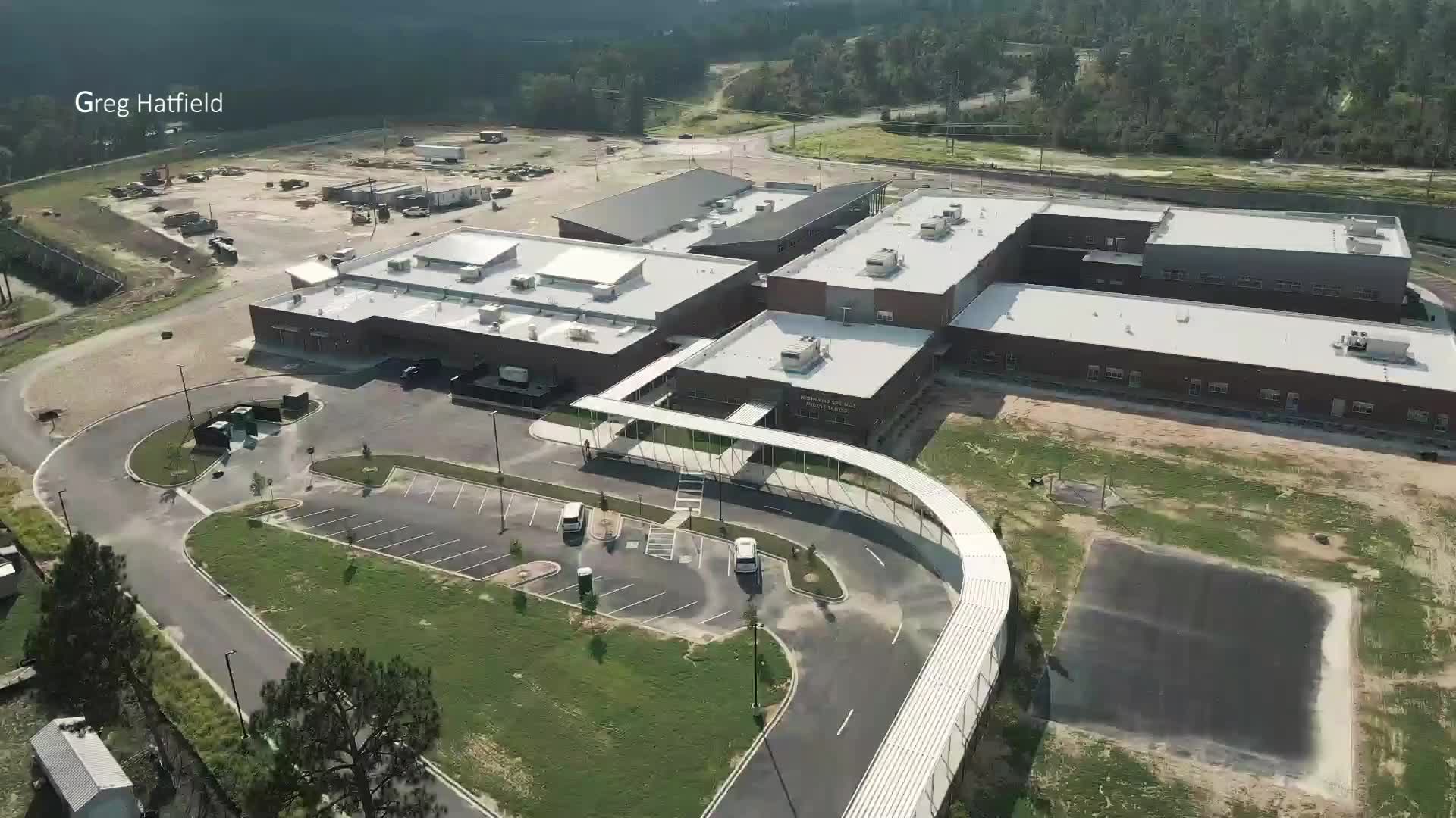 Highland Springs Middle School begins first day of school in person on ...