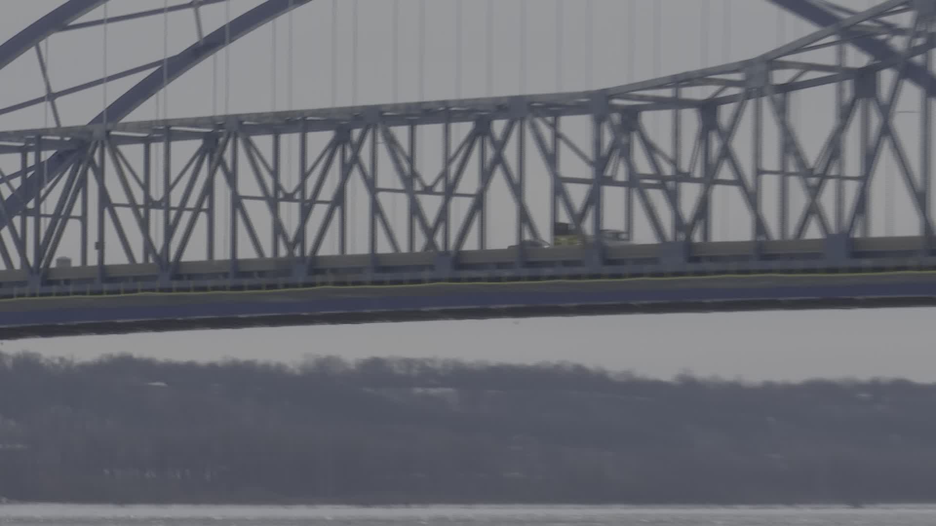 Illinois DOT clarifies reasons behind bridge color selections – CIProud.com