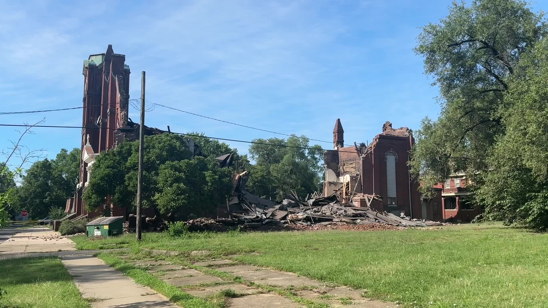 Peoria church suffers sudden collapse – CIProud.com