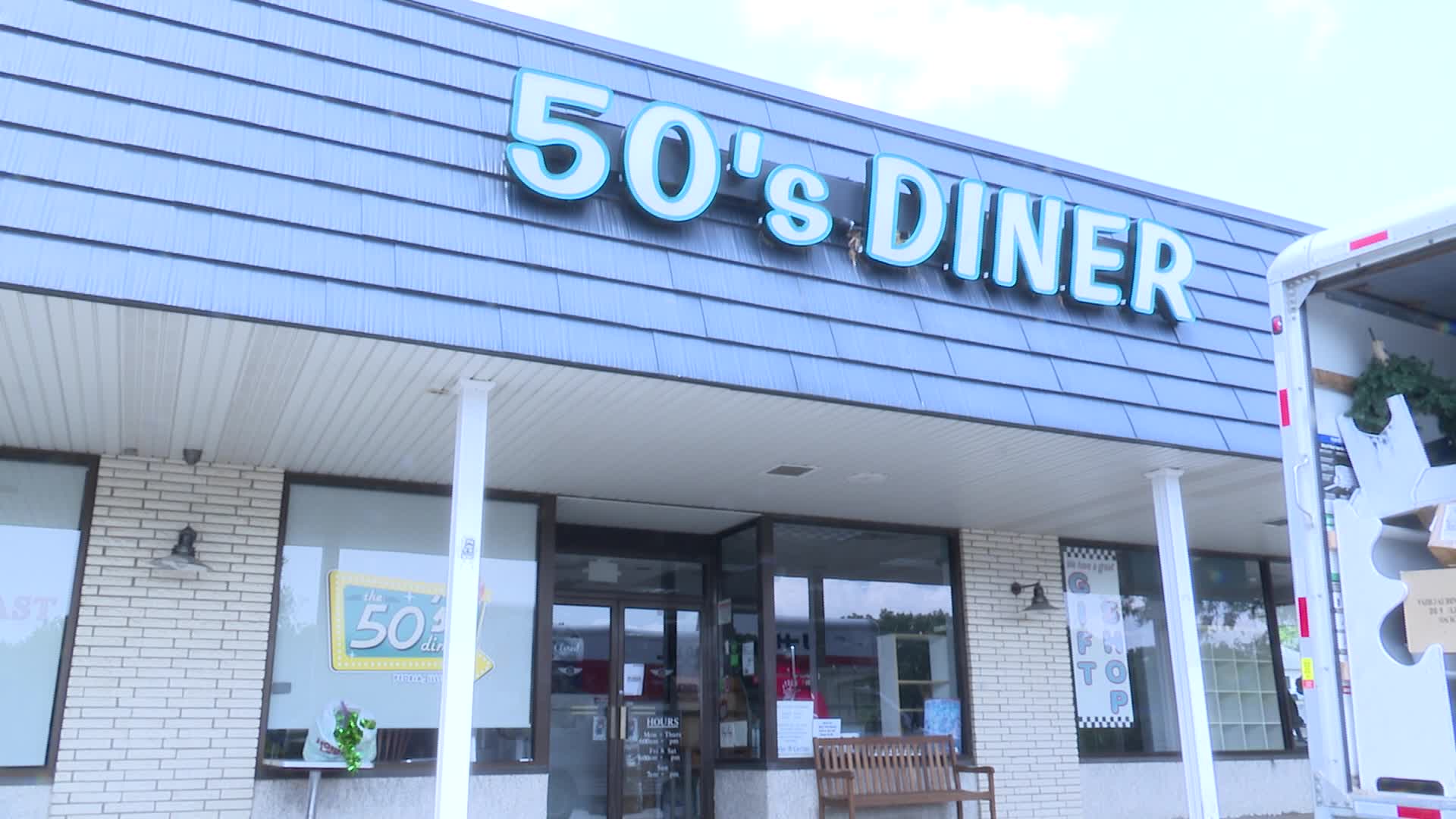 A local 50s-themed diner has shuttered its doors after 31 years ...