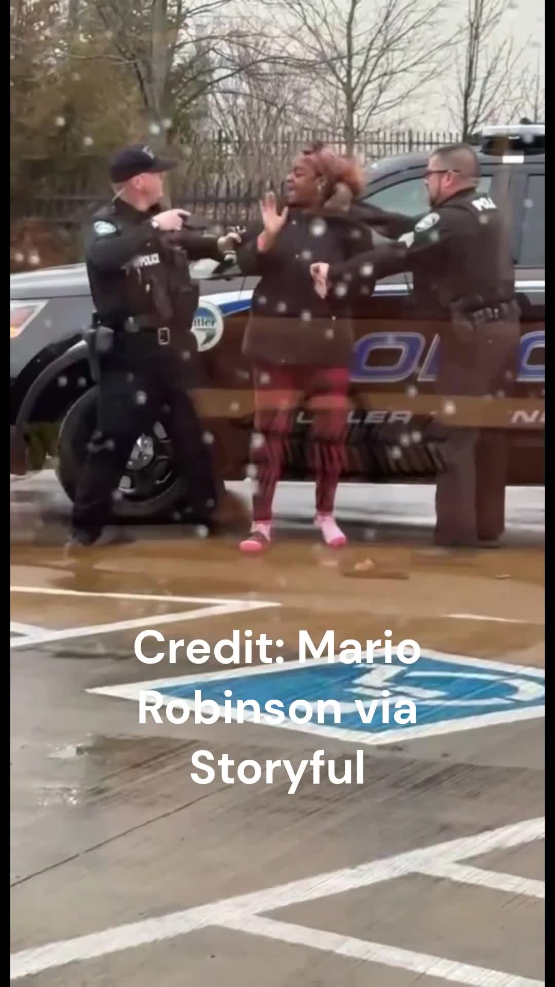 Ohio Officer Who Hit Woman In Mcdonalds Dispute Placed On Leave Fox