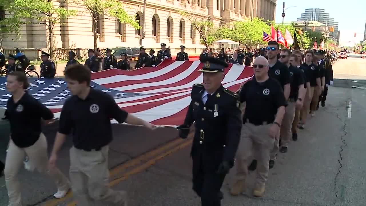 Officers Derbin, Ritter honored at 40th annual GCPOMS parade – Fox 8 ...
