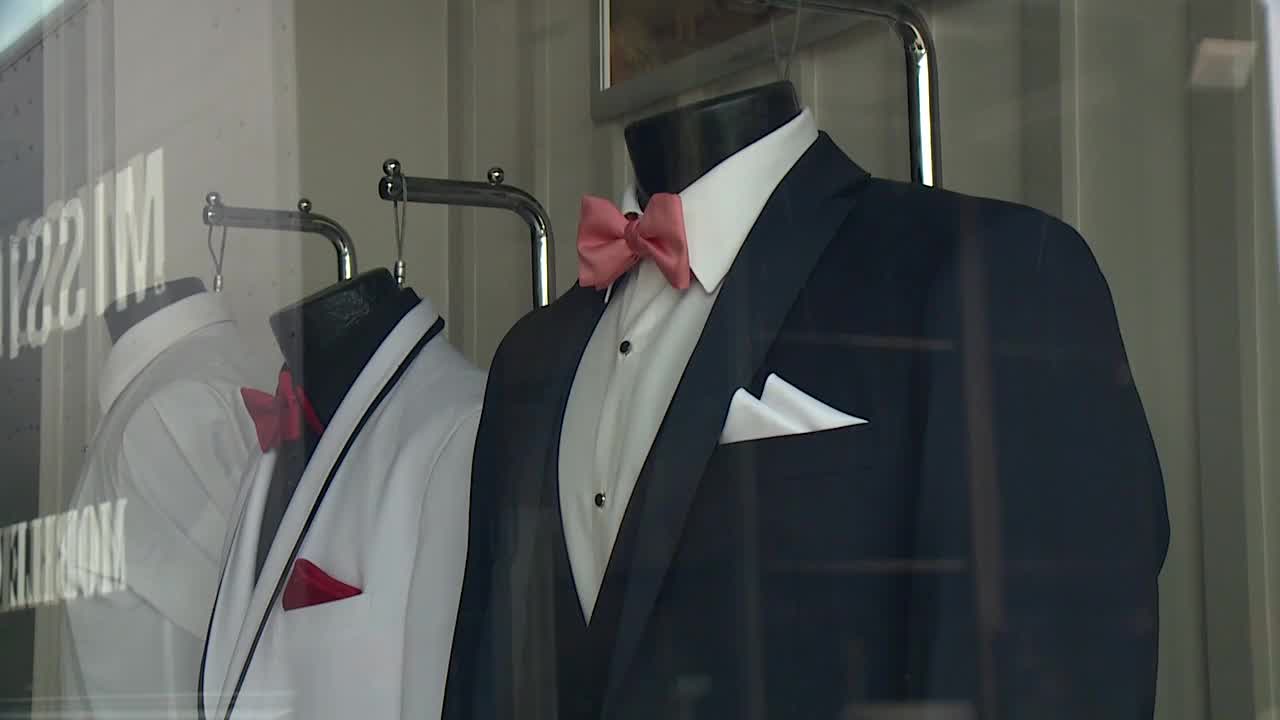 American Commodore tuxedo stores close without notice – Fox 8 Cleveland WJW