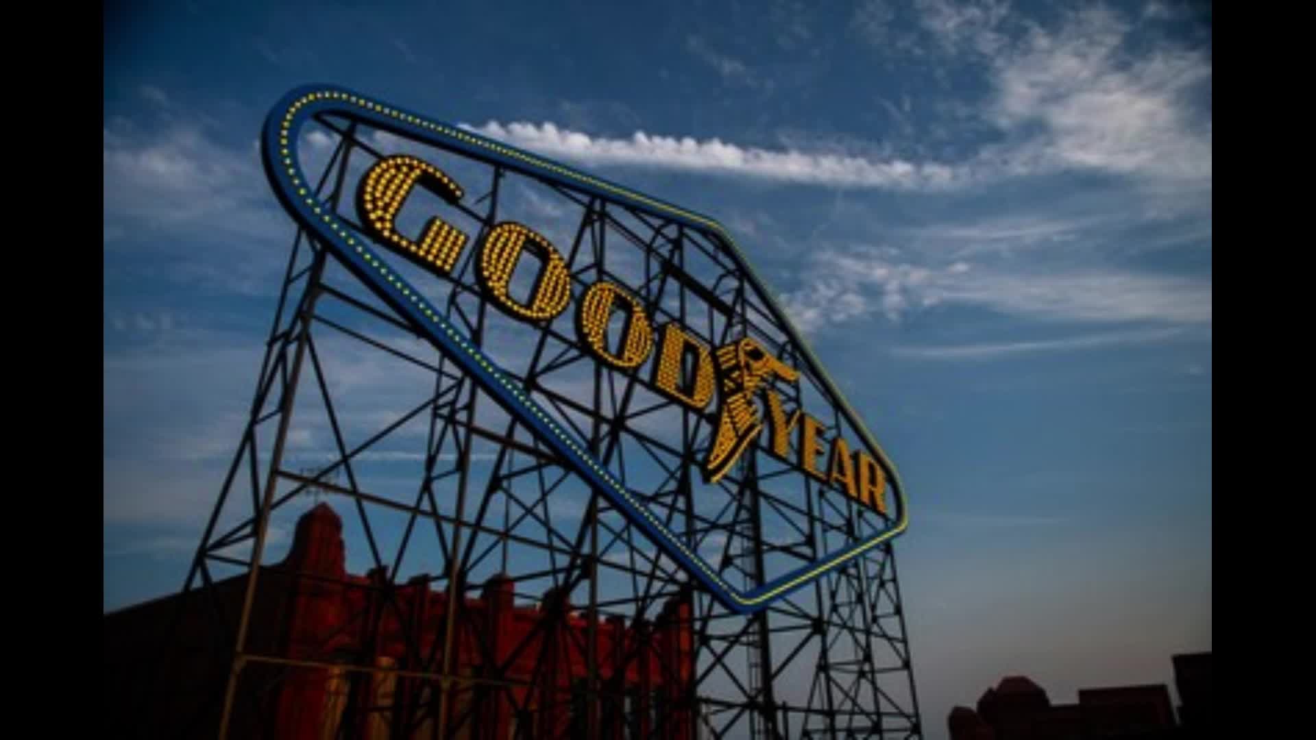 Historic Goodyear sign lights up again in Akron – Fox 8 Cleveland WJW