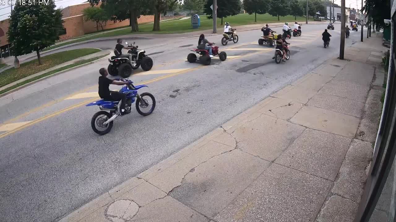 ‘A free for all’: Dirt bikes take over Cleveland streets – Fox 8 ...