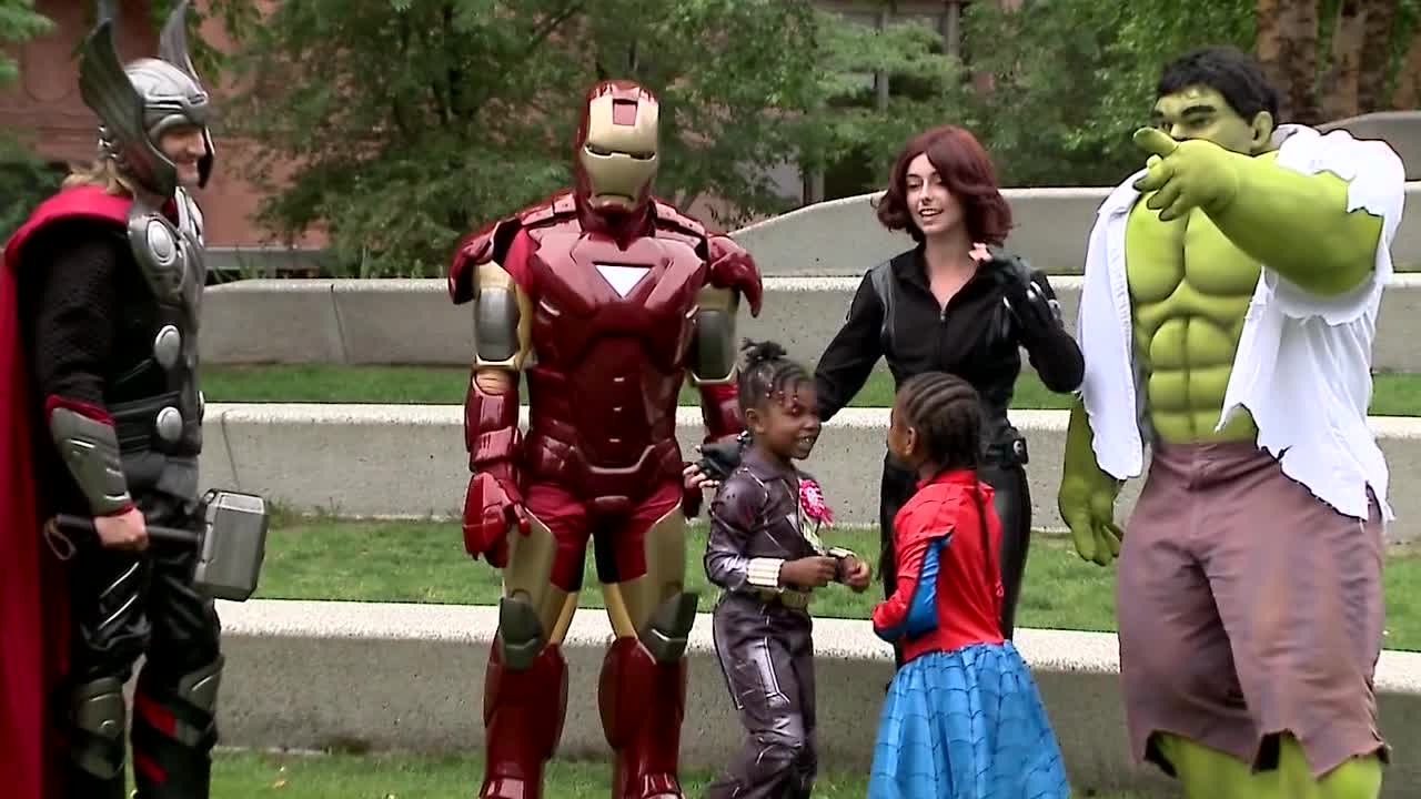 Marvel Heroes hang out at Public Square – Fox 8 Cleveland WJW
