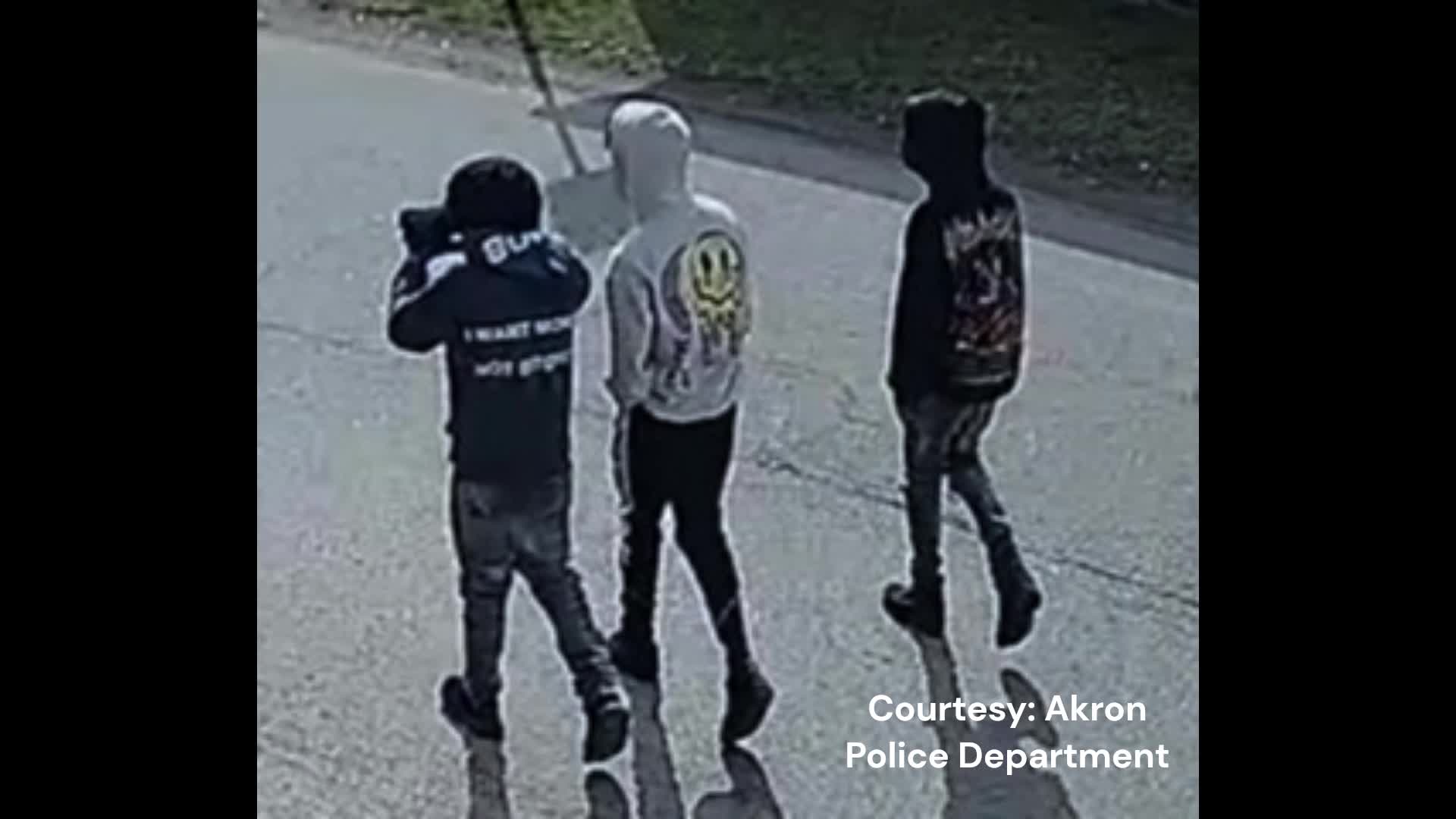 Armed suspects wanted in carjacking on the run – Fox 8 Cleveland WJW