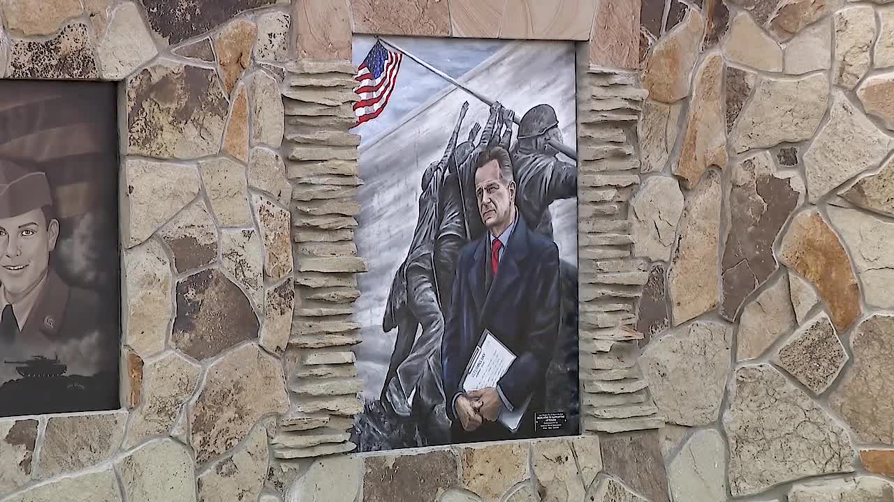 Lou Maglio surprised during Veteran’s Day mural unveiling – Fox 8 ...