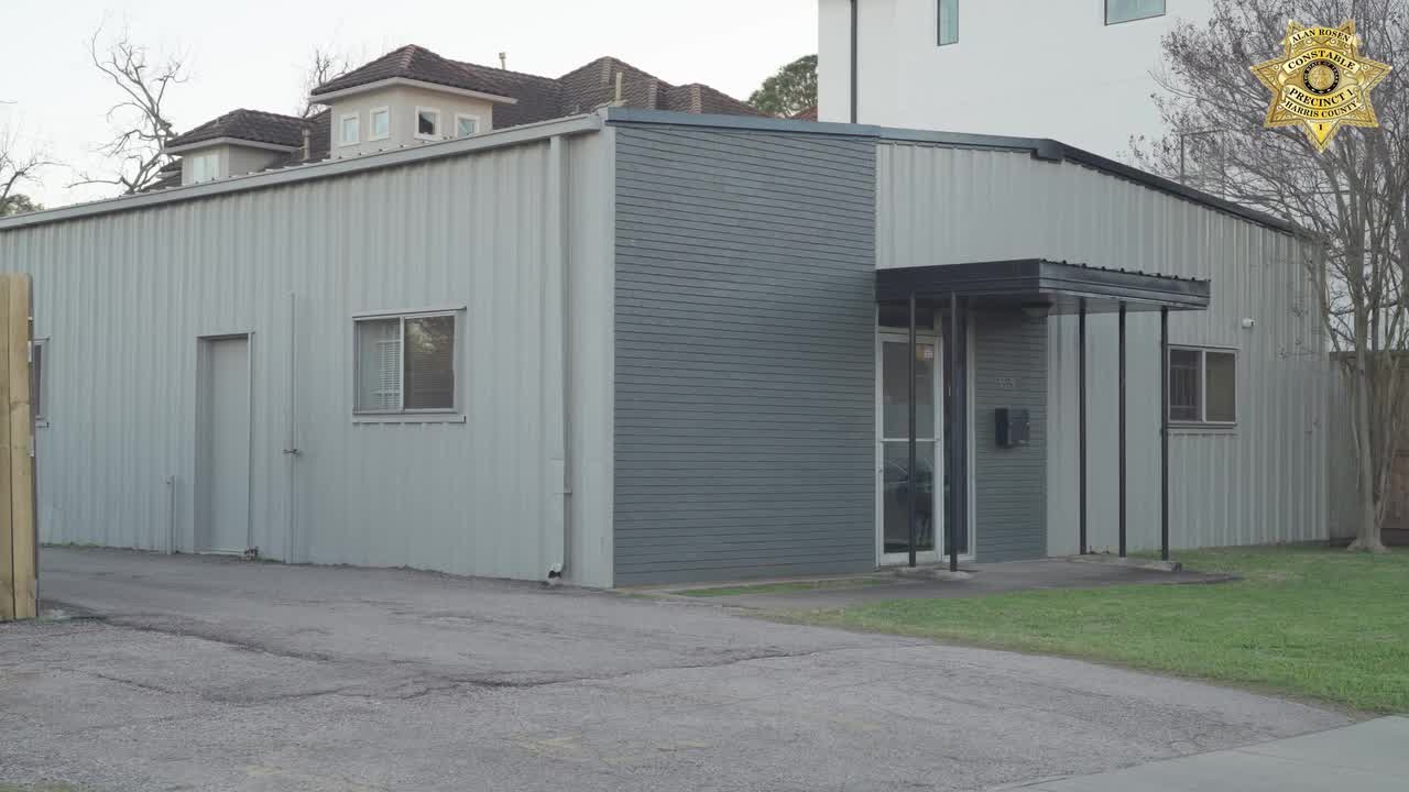 Embalmer charged with castrating sex offender’s corpse – Fox 8 ...