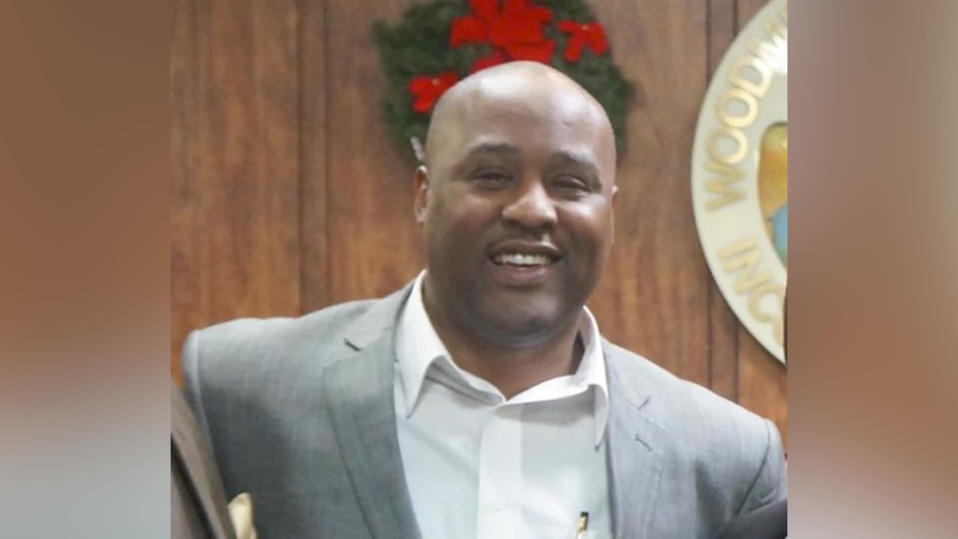 Former village mayor sentenced for buying stolen credit card accounts ...