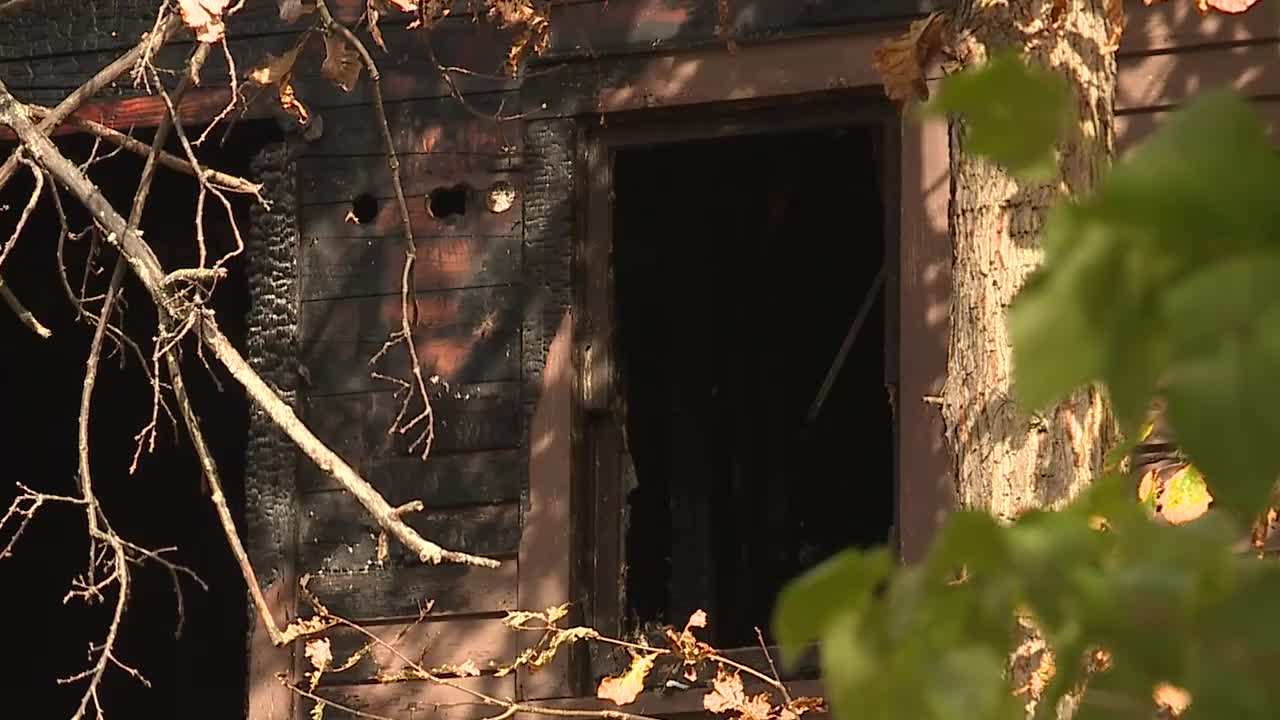 Man killed in Cleveland fire; two others escape – Fox 8 Cleveland WJW