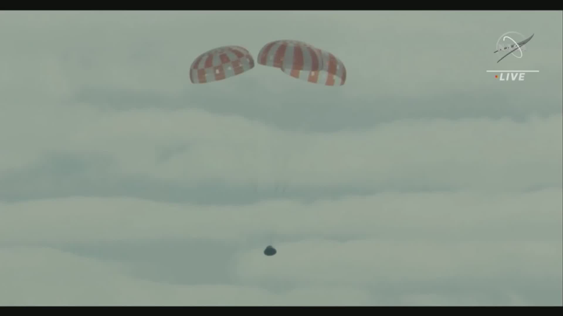 Historic moon mission ends with splashdown of Orion capsule – Fox 8 ...