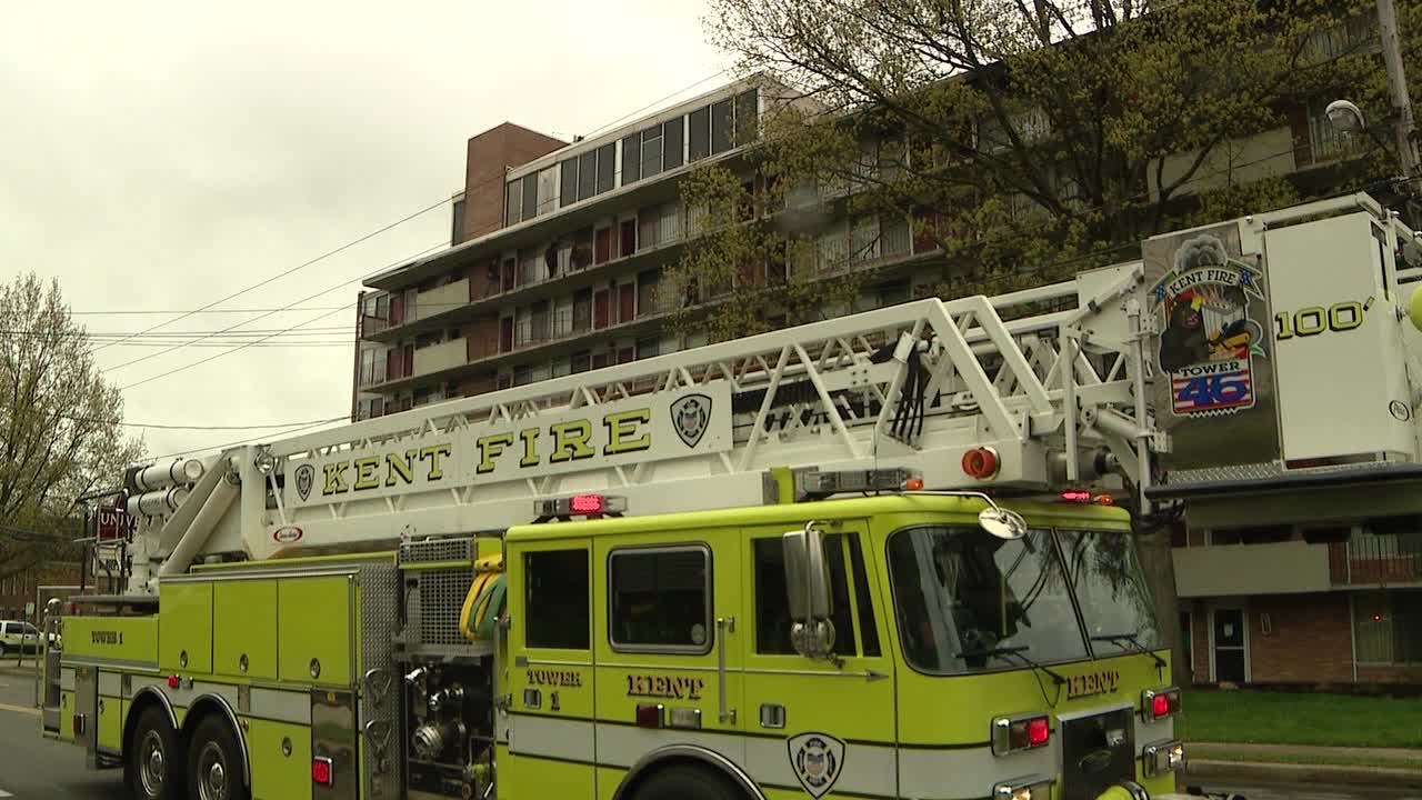 Kent apartment catches fire, 2 taken to hospital – Fox 8 Cleveland WJW