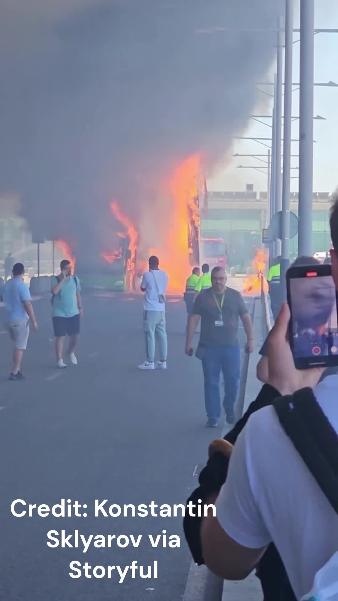 Fire engulfs passenger bus (Credit: Konstantin Sklyarov via Storyful ...