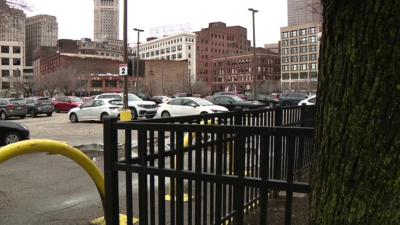 Company reimbursing customers overbilled for downtown Cleveland parking ...