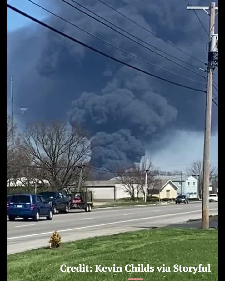 Residents forced from homes as plastics fire burns ((Credit: Kevin ...