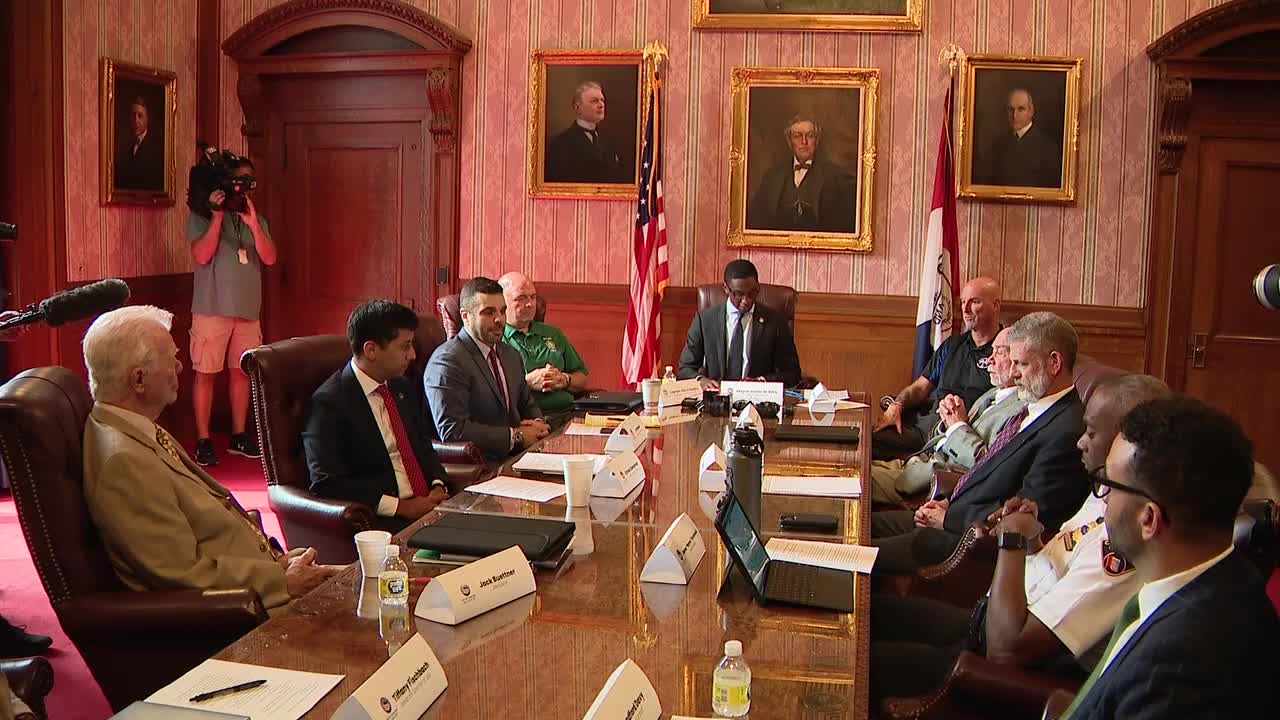 Cleveland police to get pay bump, sign-on bonuses – Fox 8 Cleveland WJW