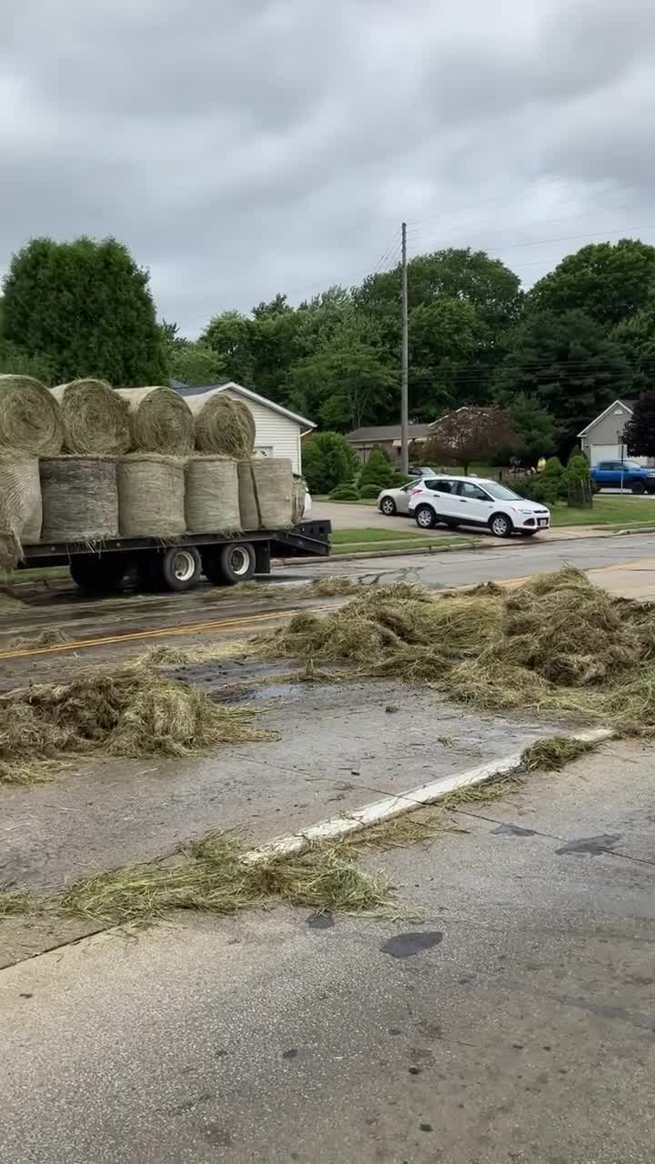 Hay fire caused traffic problems in Tallmadge – Fox 8 Cleveland WJW