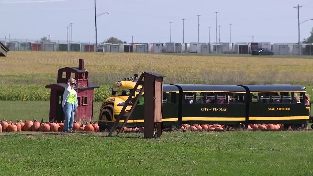 One Tank Trip rides a train to pick pumpkins and so can you – Fox 8 ...