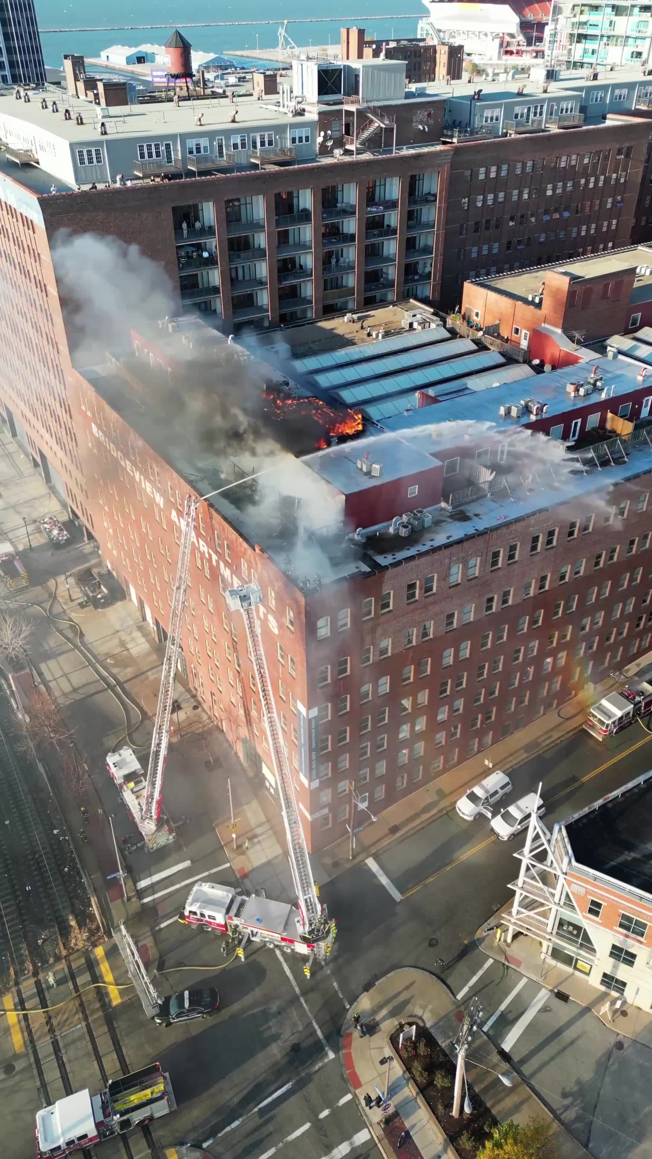 Rob Faller Bridgeview apartment fire video – Fox 8 Cleveland WJW