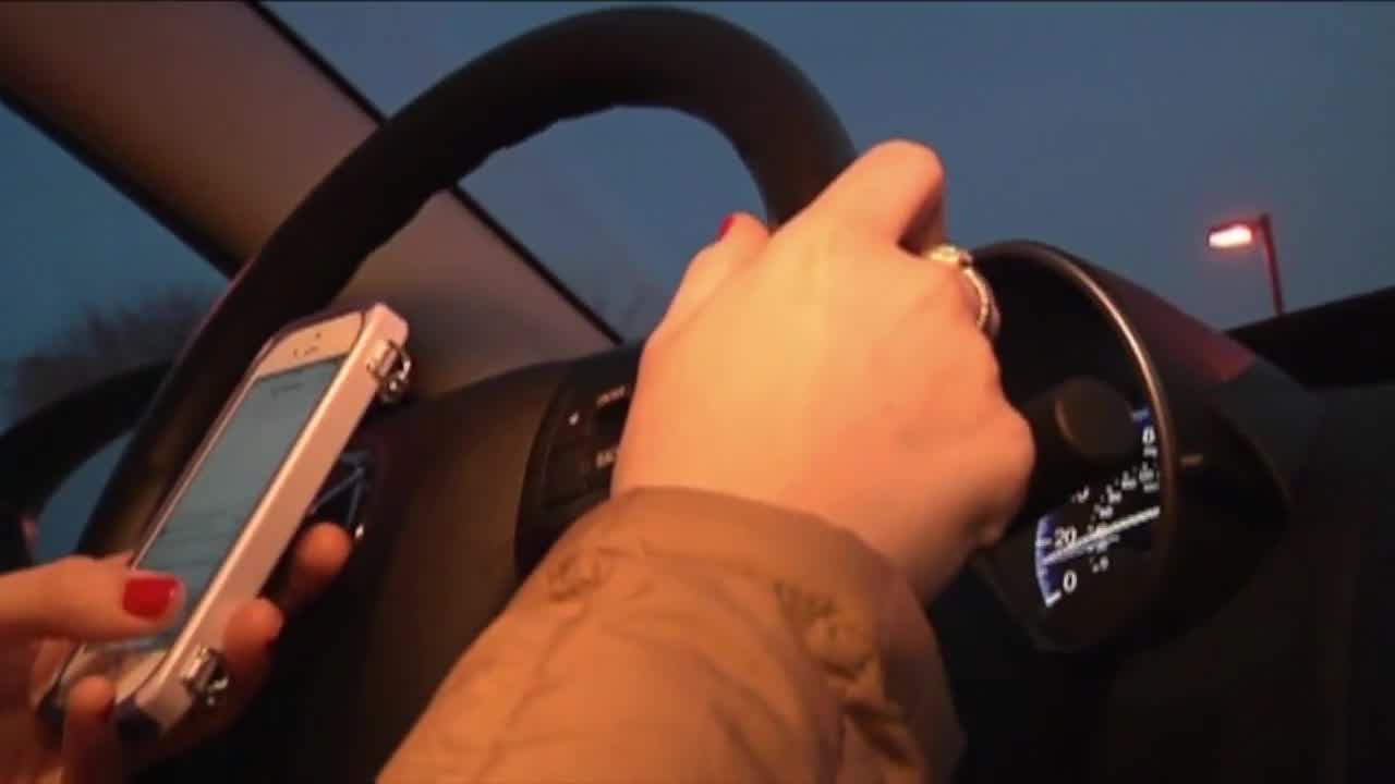 Ohio’s distracted driving bill expected to become law on Tuesday – Fox ...